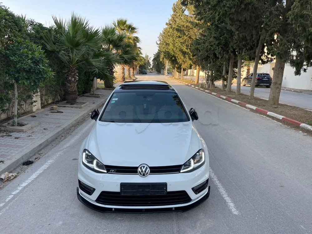 Volkswagen Golf 7 - 2016 Essence 5 CV à Ariana - autoprix.tn