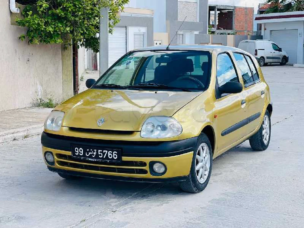 Renault Clio - 2003 Essence 4 CV à Ariana - autoprix.tn