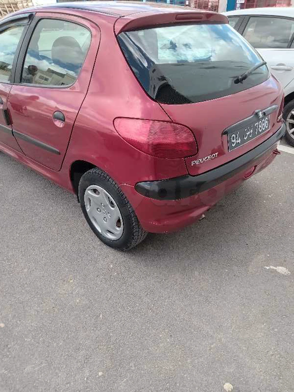 Peugeot 206 - 2001 Essence 4 CV à Ariana - autoprix.tn