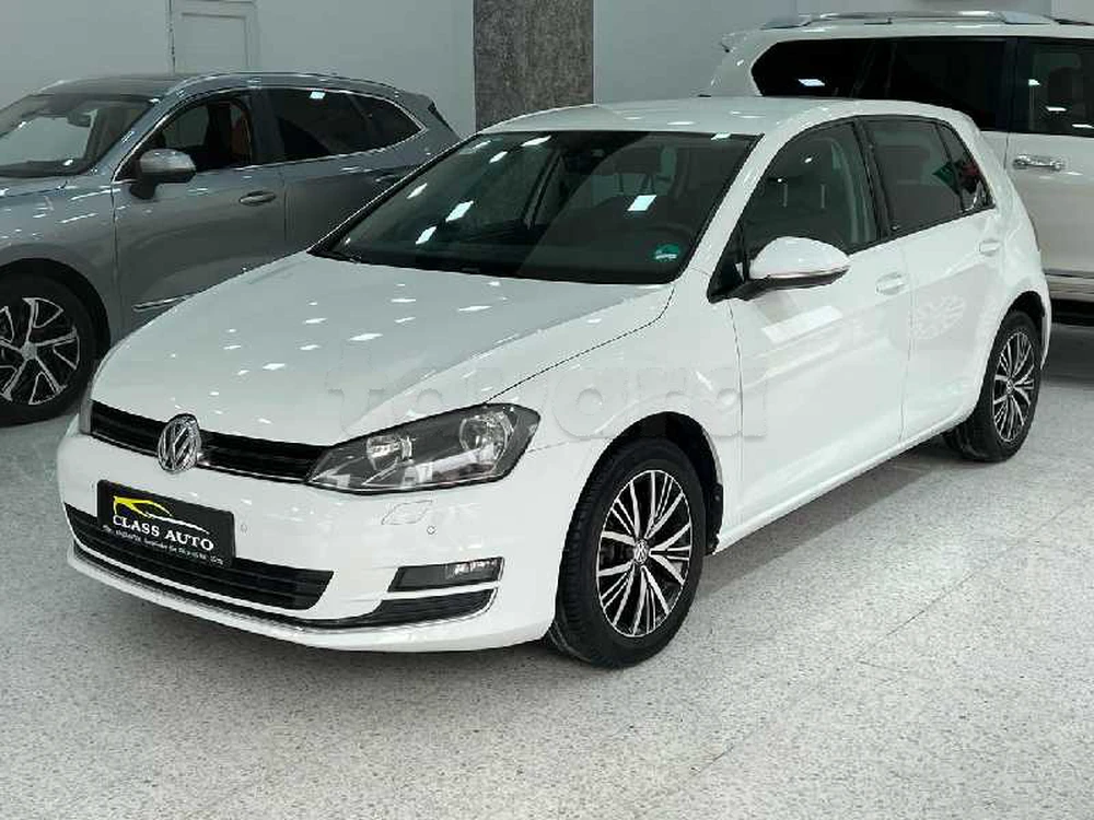 Volkswagen Golf 7 - 2016 Essence 5 CV à Sfax - autoprix.tn