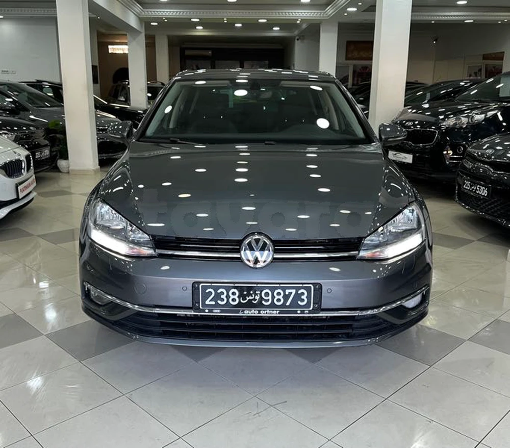 Volkswagen Golf 7 - 2018 Essence 6 CV à Ariana - autoprix.tn