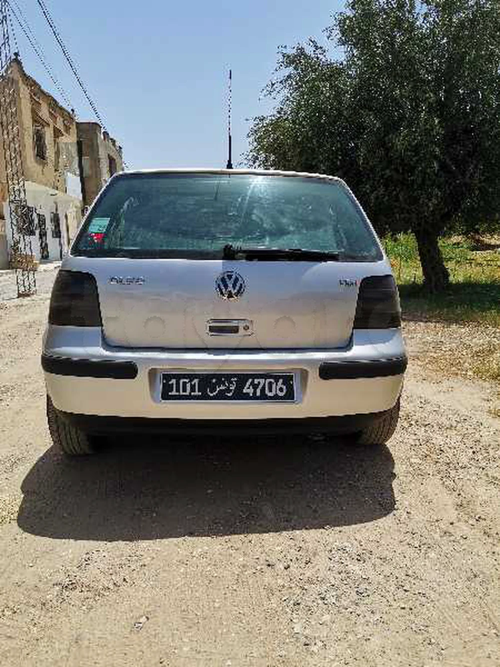 Volkswagen Golf 4 - 2001 Diesel 6 CV à Béja - autoprix.tn