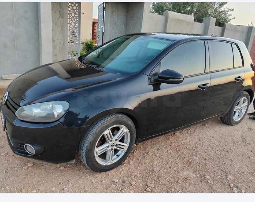 Volkswagen Golf 6 - 2011 Diesel 5 CV à Tataouine - autoprix.tn