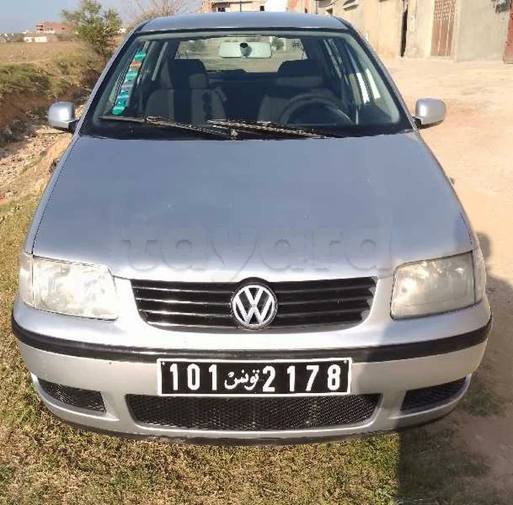 Volkswagen Polo - 2002 Essence 4 CV à La Manouba - autoprix.tn