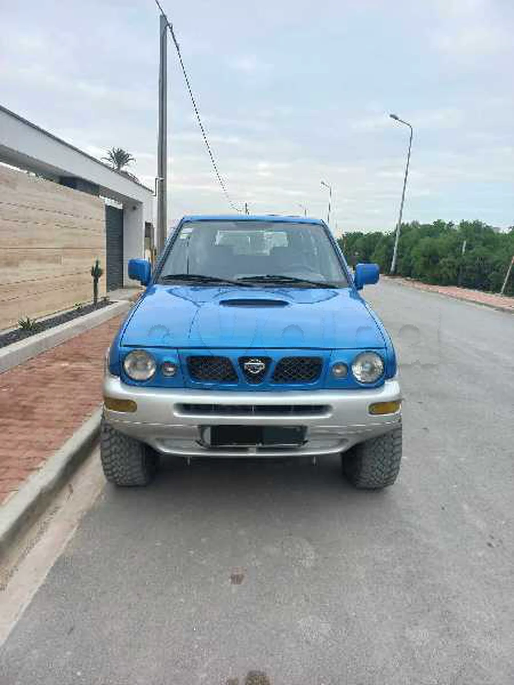 Nissan Terrano - 1998 Essence 10 CV à Ariana - autoprix.tn
