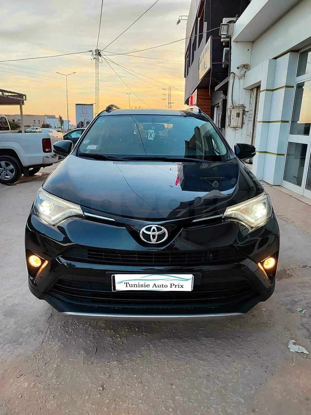 Toyota RAV 4 - 2018 Essence 9 CV à Ariana - autoprix.tn