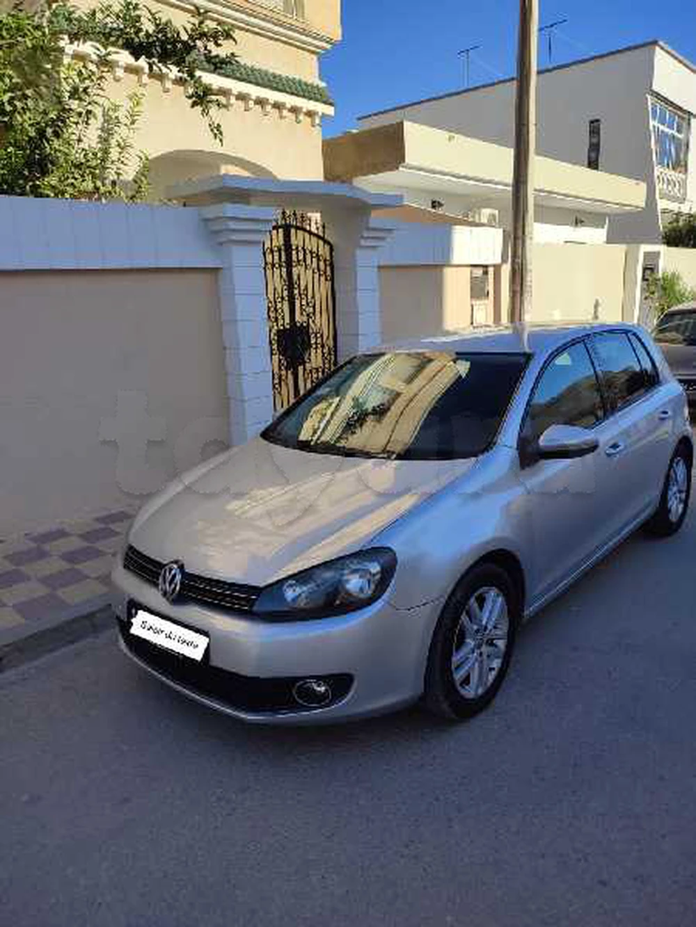 Volkswagen Golf 6 - 2011 Diesel 5 CV à Ben arous - autoprix.tn