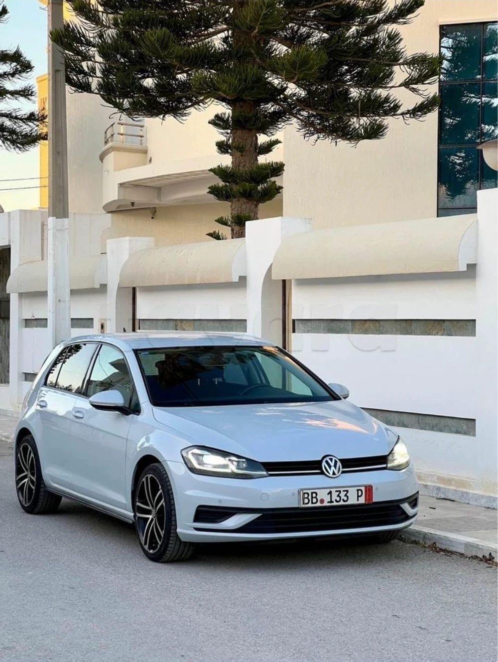 Volkswagen Golf 7 - 2018 Essence 6 CV à Monastir - autoprix.tn
