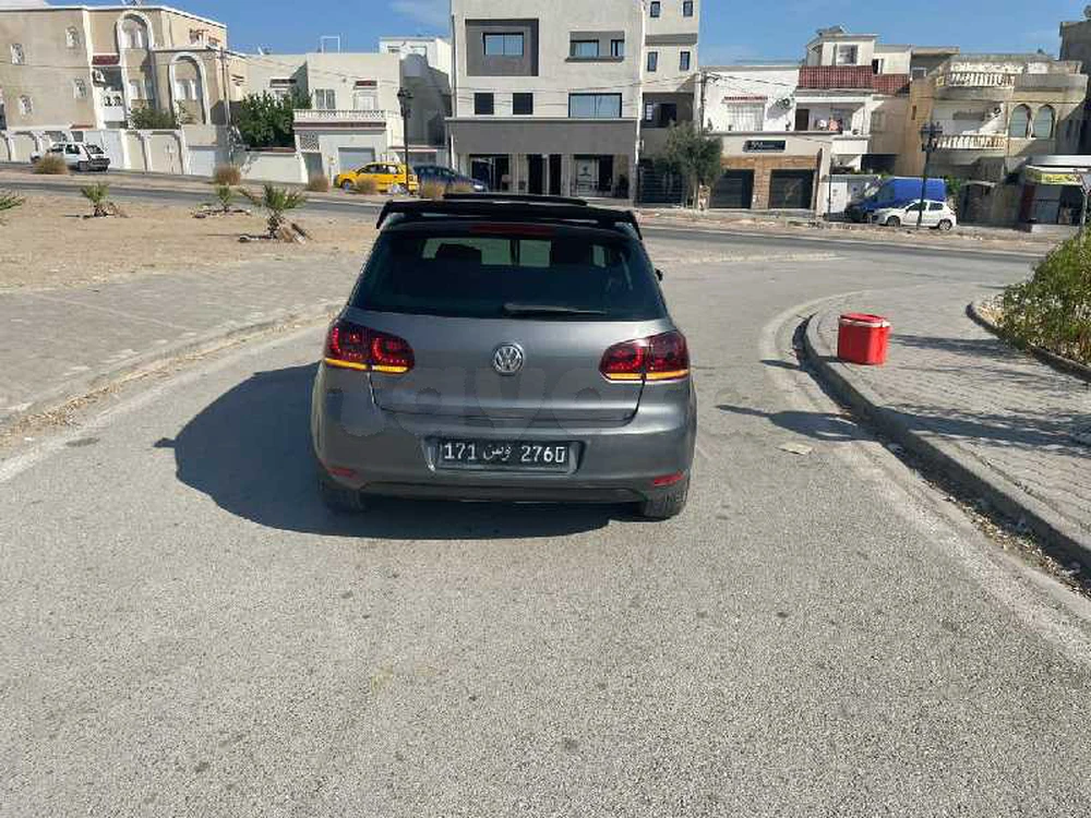 Volkswagen Golf 6 - 2012 Essence 5 CV à Ben arous - autoprix.tn