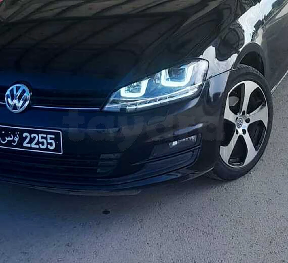 Volkswagen Golf - 2016 Essence 5 CV à Ariana - autoprix.tn