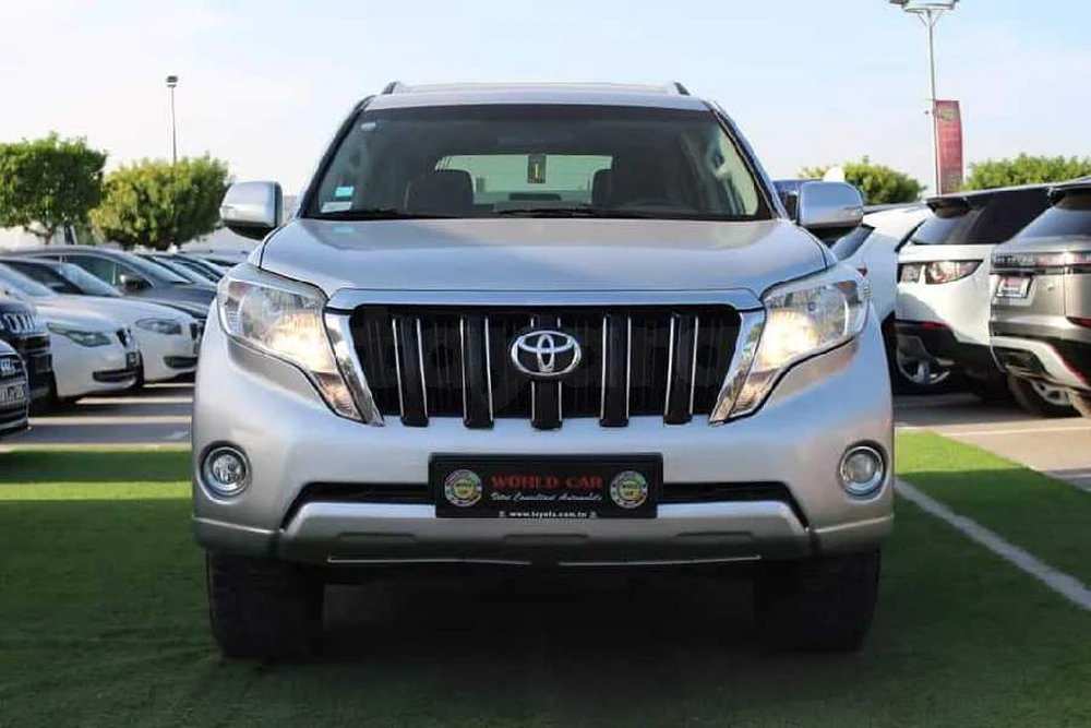 Toyota Prado - 2015 Diesel 11 CV à Tunis - autoprix.tn