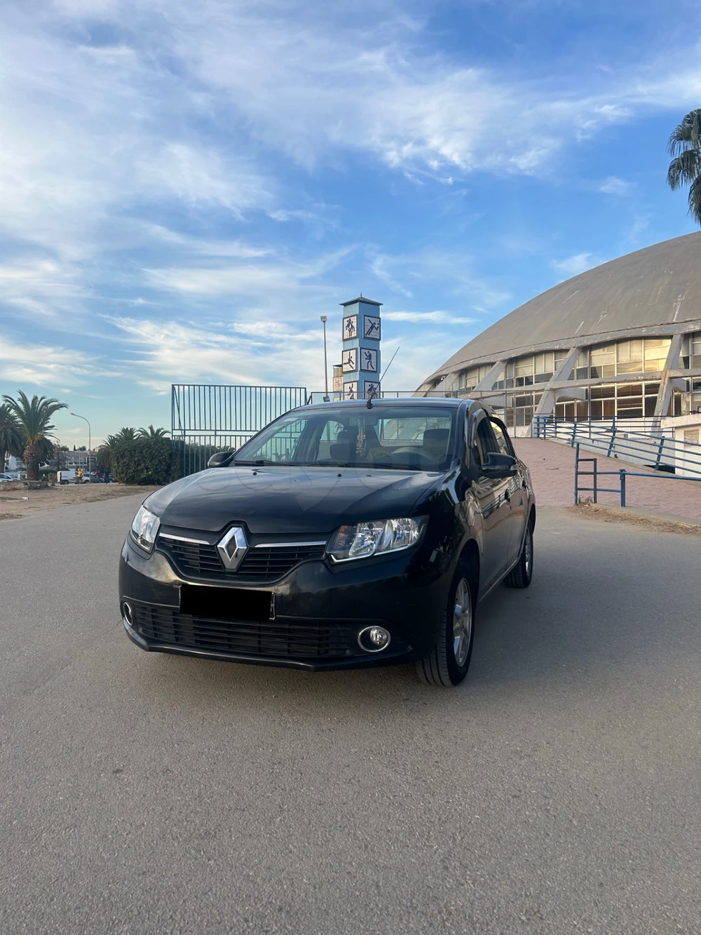 Renault Symbol - 2014 Essence 5 CV à Tunis - autoprix.tn