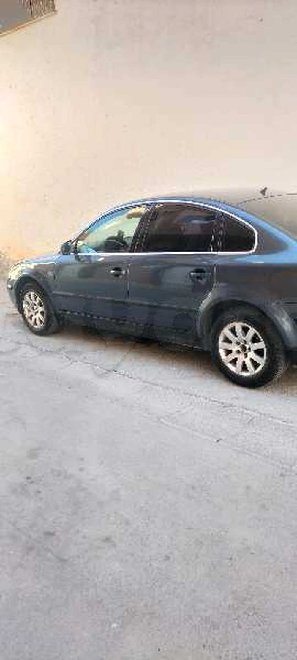 Volkswagen Passat - 2001 Diesel 7 CV à Tunis - autoprix.tn