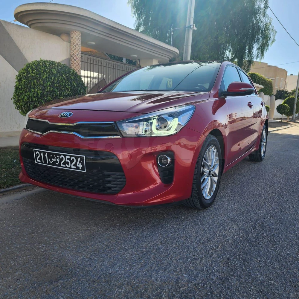 Kia Rio - 2019 Essence 5 CV à Sfax - autoprix.tn