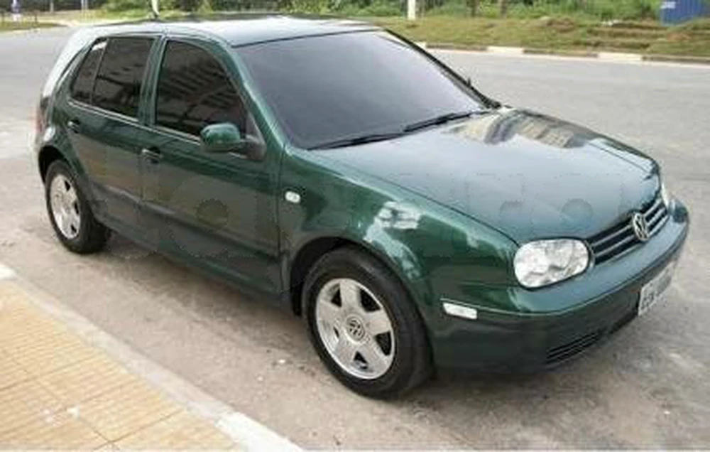 Volkswagen Golf 4 - 2003 Essence 5 CV à Sousse - autoprix.tn