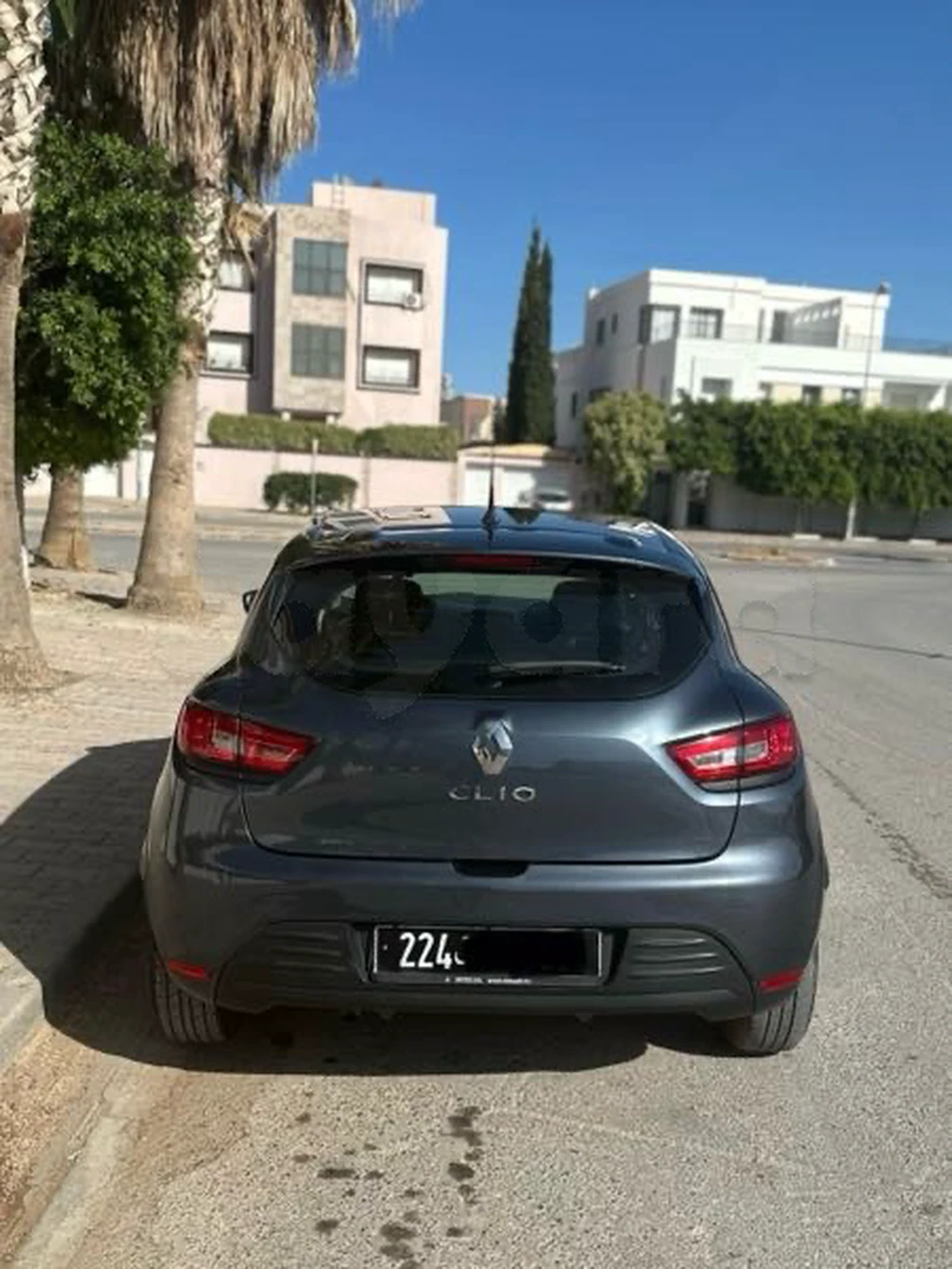 Renault Clio - 2021 Essence 5 CV à Tunis - autoprix.tn