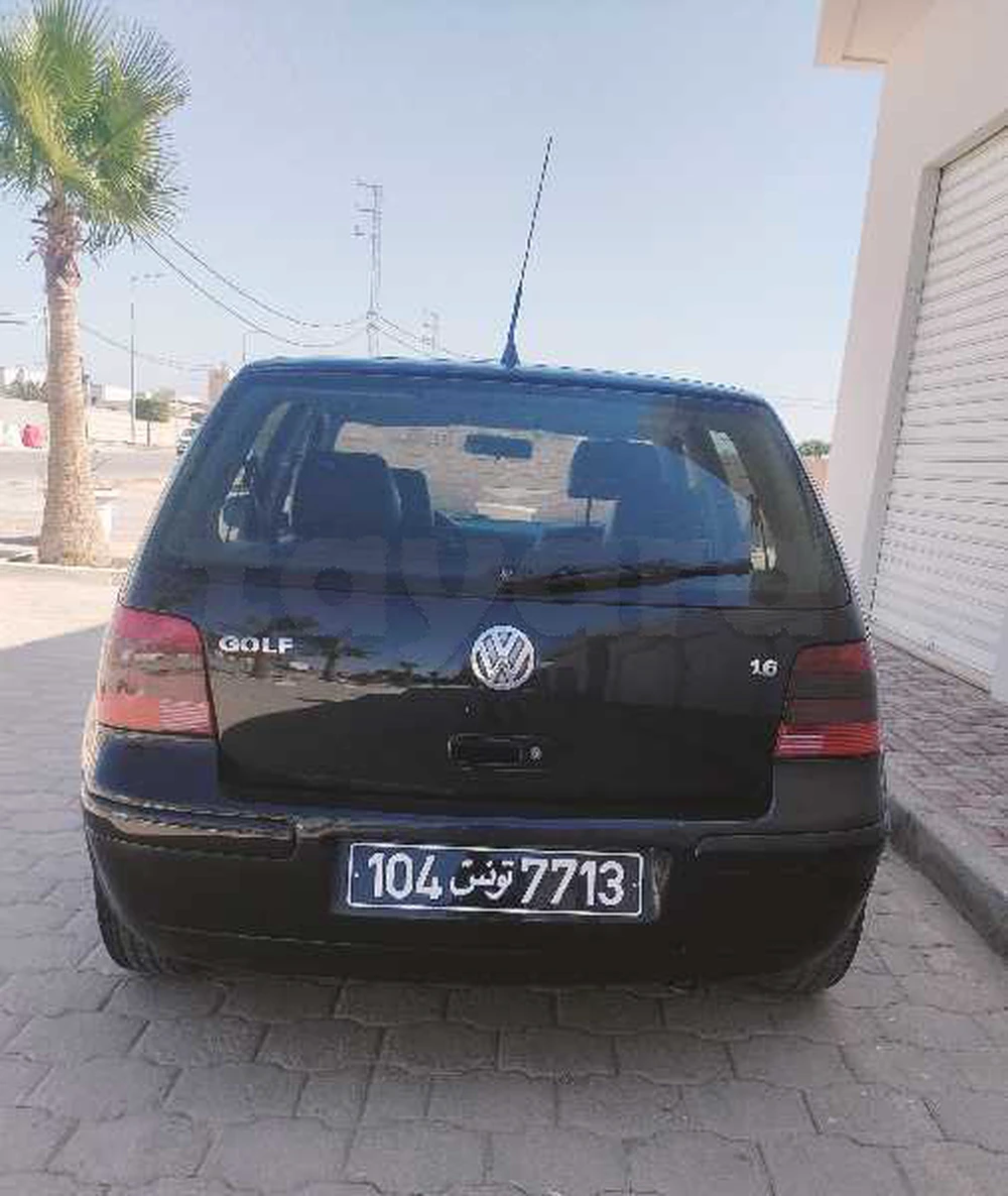 Volkswagen Golf 4 - 2002 Essence 6 CV à Sfax - autoprix.tn