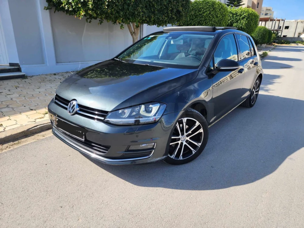 Volkswagen Golf 7 - 2018 Essence 6 CV à Ariana - autoprix.tn