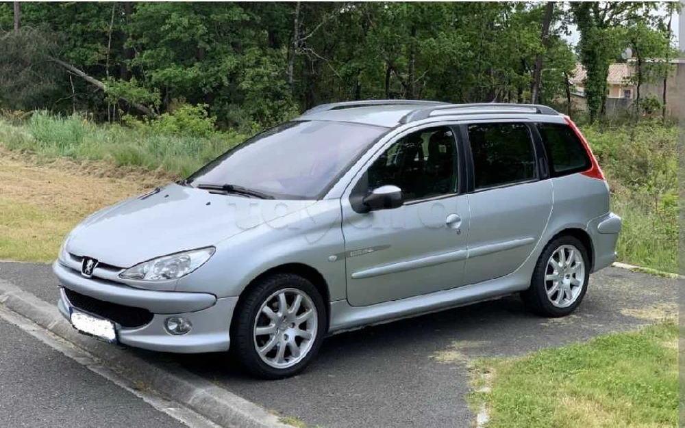 Peugeot 206 SW - 2010 Essence 6 CV à Monastir - autoprix.tn