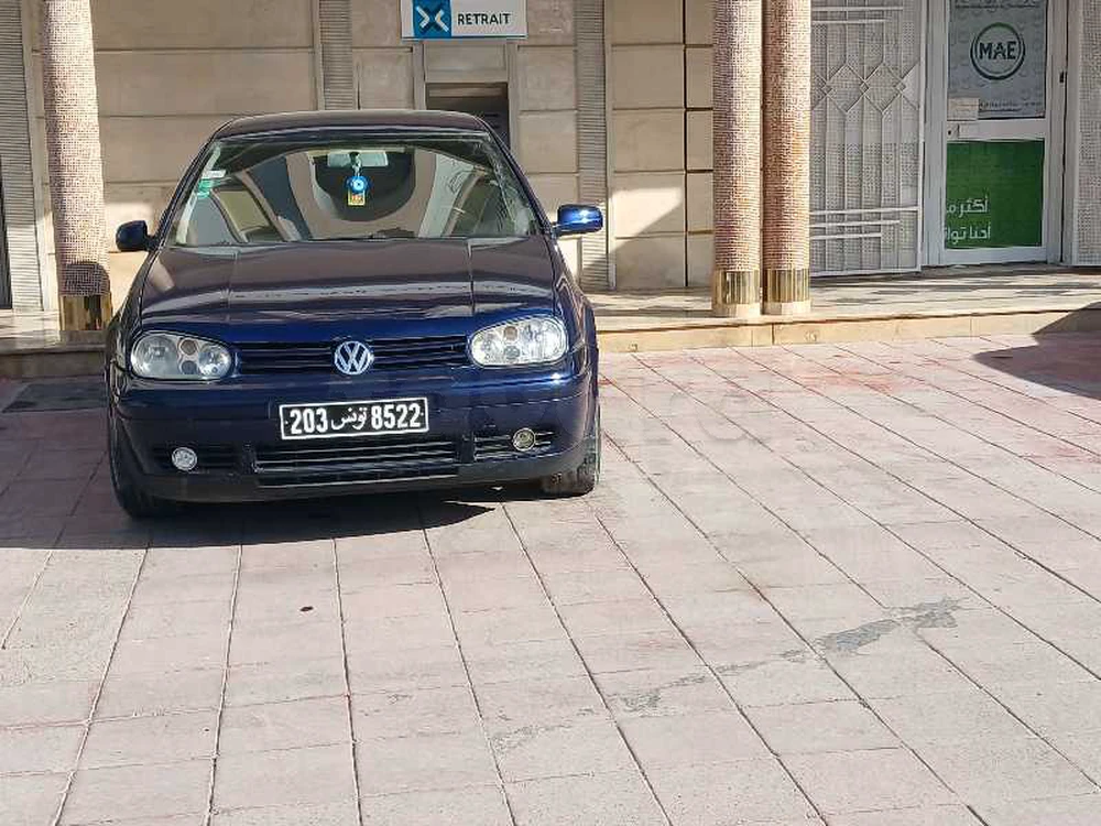 Volkswagen Golf 4 - 2004 Diesel 6 CV à Ariana - autoprix.tn