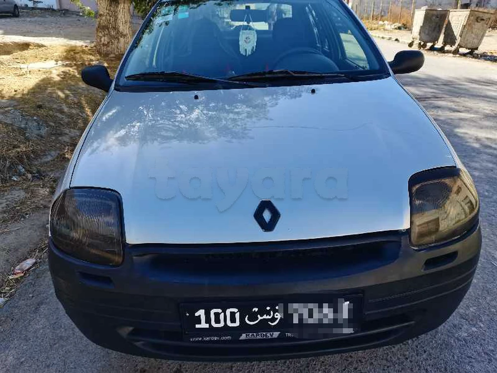 Renault Clio - 2001 Essence 6 CV à Béja - autoprix.tn