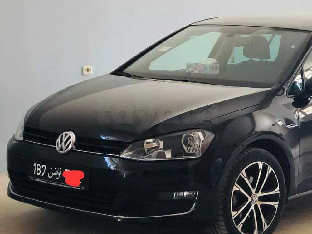 Volkswagen Golf 7 - 2016 Essence 5 CV à Mahdia - autoprix.tn