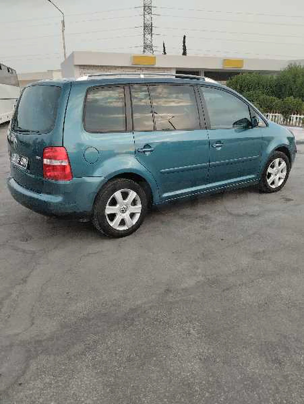 Volkswagen Touran - 2004 Diesel 8 CV à Sousse - autoprix.tn