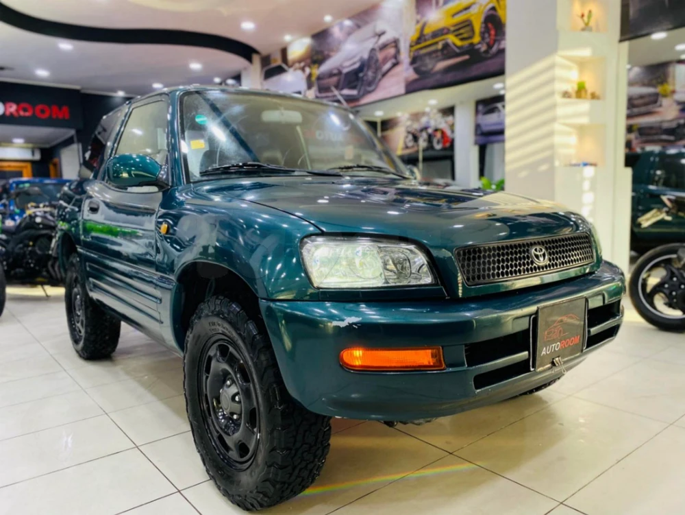 Toyota RAV 4 - 2001 Essence 10 CV à Ariana - autoprix.tn