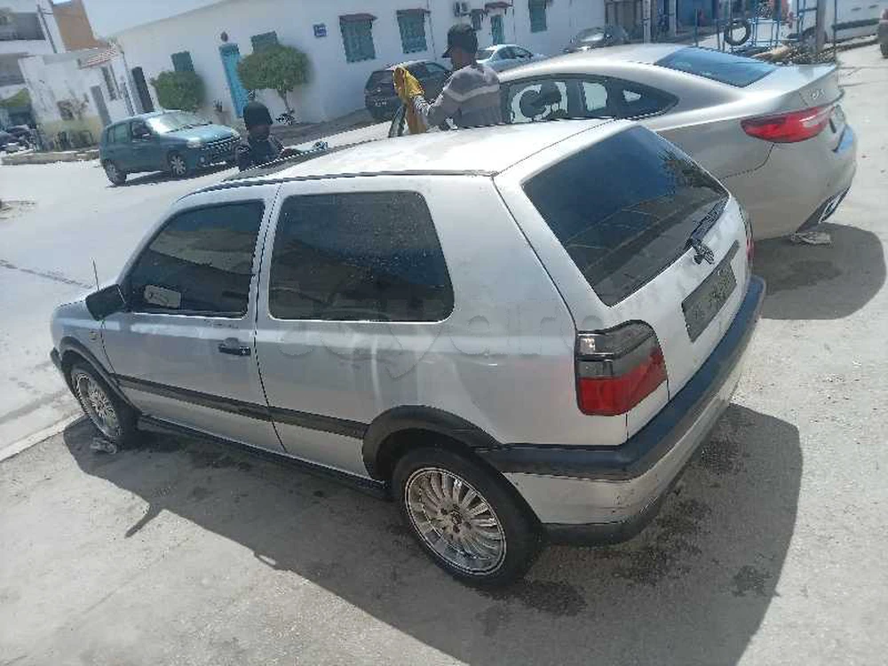 Volkswagen Golf 3 - 1993 Diesel 6 CV à Tunis - autoprix.tn