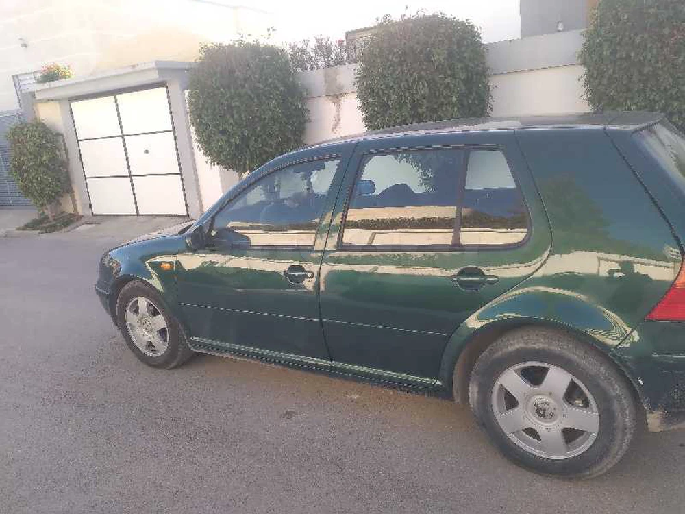 Volkswagen Golf 4 - Essence à Ben arous - autoprix.tn